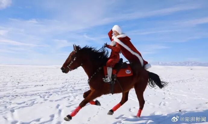 贺娇龙意外逝世，曾因策马雪原推广旅游闻名|川观新闻