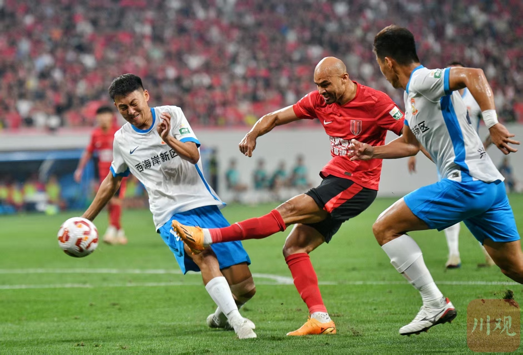 费利佩进球，成都蓉城主场与青岛西海岸握手言和 - 川观新闻