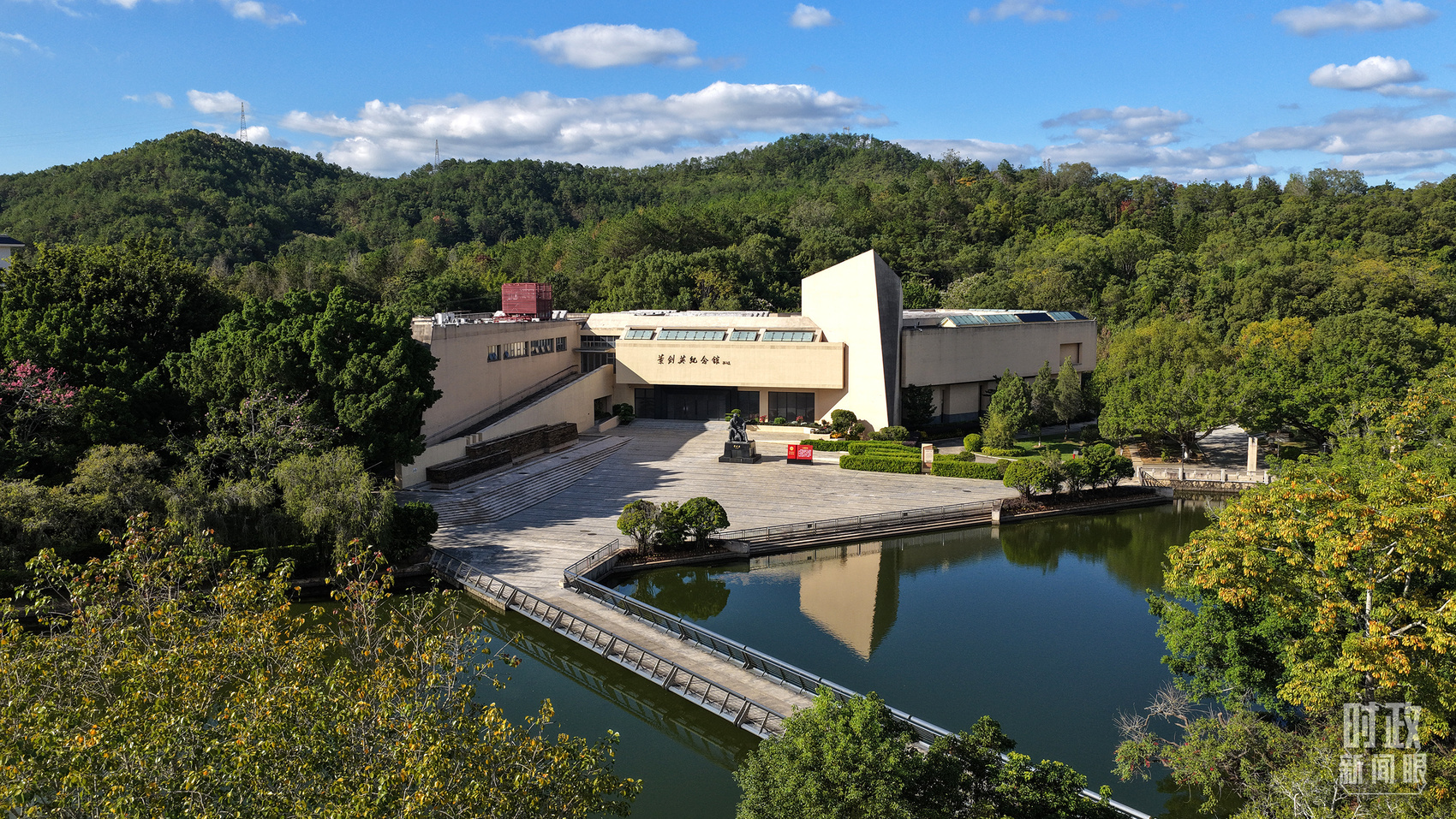 时政新闻眼丨四中全会后首次考察，习近平来到广东梅州 - 川观新闻