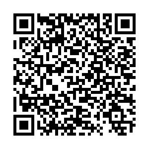 贺娇龙意外逝世，曾因策马雪原推广旅游闻名|川观新闻